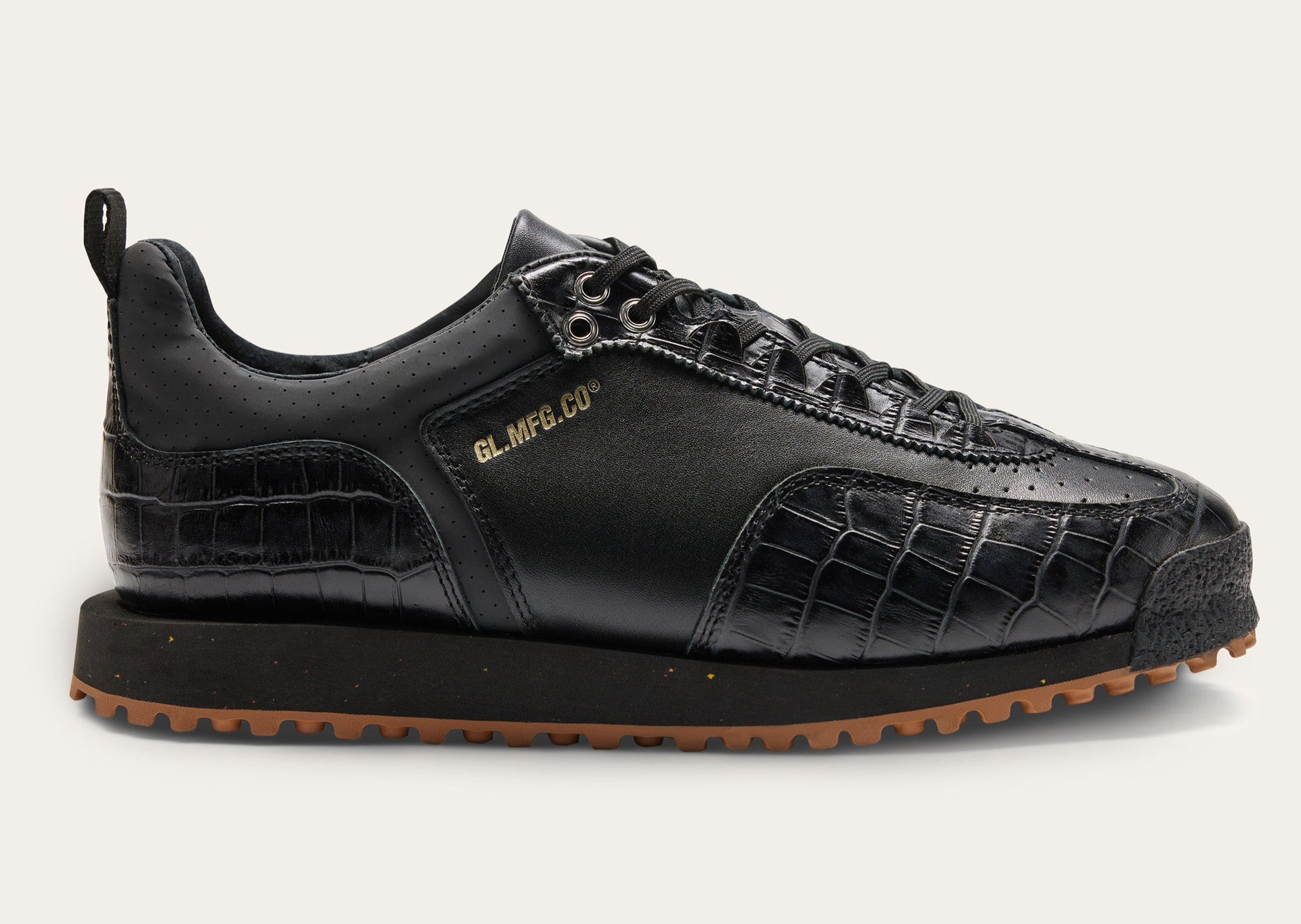 Traditional Classic Golf Shoes | Designed in Sweden